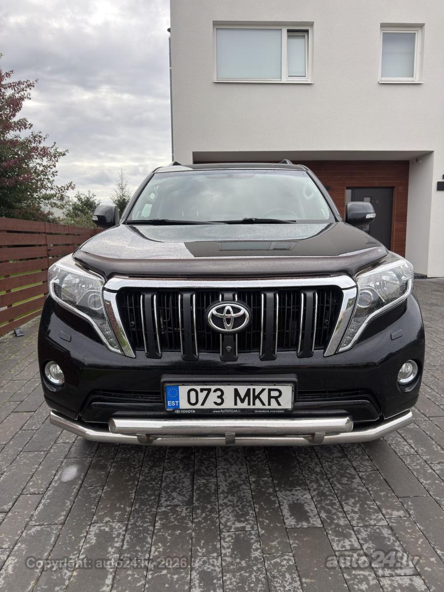 Black Toyota Land Cruiser 2016 in Tallinn, with an engine capacity of 2.80 L and mileage of 210 thousand km for 30000 €, photo 3 on AUTOMOTO.COM.LV