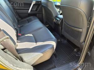 Melns Toyota Land Cruiser 2017 Rīga, ar dzinēja tilpumu 2.80 L un nobraukumu 246 tūkst. km par 33500 €, foto 11 vietnē AUTOMOTO.COM.LV