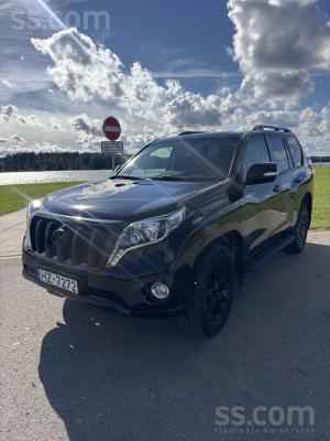 Black Toyota Land Cruiser 2017 in Ogre, with an engine capacity of 2.80 L and mileage of 204 thousand km for 33000 €, photo  on AUTOMOTO.COM.LV