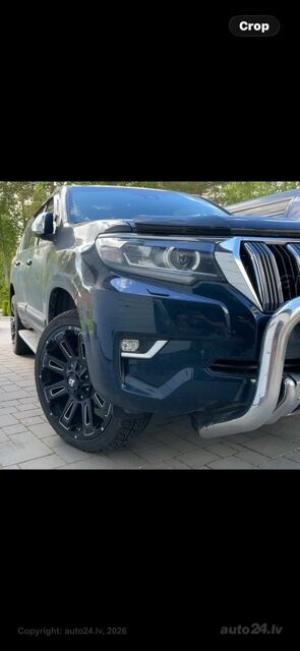 Melns Toyota Land Cruiser 2018 Pērnava, ar dzinēja tilpumu 2.80 L un nobraukumu 220 tūkst. km par 42500 €, foto 7 vietnē AUTOMOTO.COM.LV