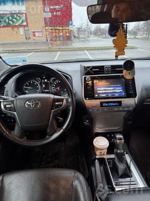 Melns Toyota Land Cruiser 2018 Rīga, ar dzinēja tilpumu 3.00 L un nobraukumu 190 tūkst. km par 43500 €, foto 7 vietnē AUTOMOTO.COM.LV