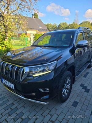 Melns Toyota Land Cruiser 2019 Tallina, ar dzinēja tilpumu 2.80 L un nobraukumu 60 tūkst. km par 45000 €, foto  vietnē AUTOMOTO.COM.LV