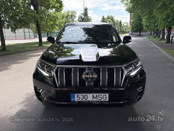 Черный Тойота Ленд Крузер 2019 в Таллин, объемом двигателя 2.80 л и пробегом 266 тыс. км за 36900 €, фото 2 на AUTOMOTO.COM.LV