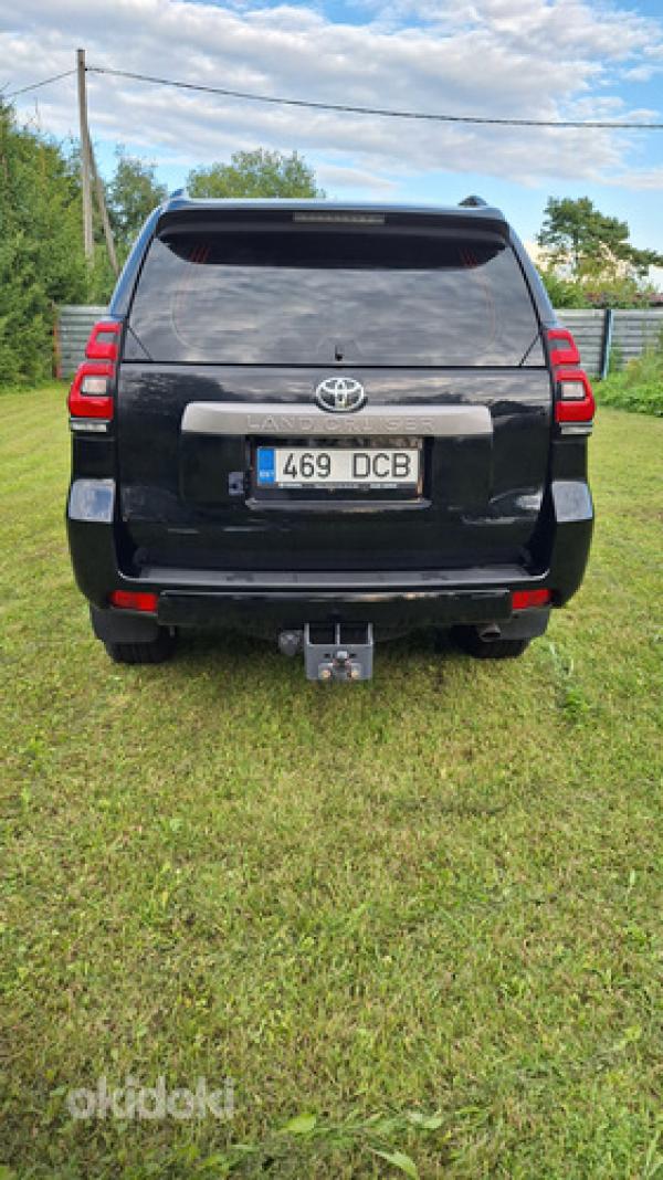 Melns Toyota Land Cruiser 2019 Jehvi, ar dzinēja tilpumu 2.80 L un nobraukumu 50 tūkst. km par 39500 €, foto 6 vietnē AUTOMOTO.COM.LV