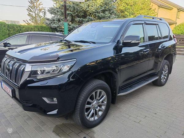 Melns Toyota Land Cruiser 2019 Marijampole, ar dzinēja tilpumu 2.76 L un nobraukumu 169 tūkst. km par 35900 €, foto 2 vietnē AUTOMOTO.COM.LV