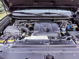 Black Toyota Land Cruiser 2019 in Marijampole, with an engine capacity of 2.76 L and mileage of 169 thousand km for 35900 €, photo 14 on AUTOMOTO.COM.LV