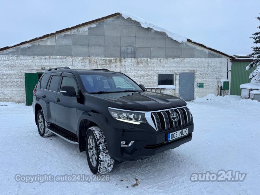 Melns Toyota Land Cruiser 2020 Tallina, ar dzinēja tilpumu 2.80 L un nobraukumu 117 tūkst. km par 50000 €, foto 7 vietnē AUTOMOTO.COM.LV