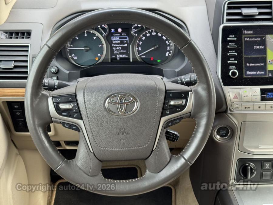 Melns Toyota Land Cruiser 2020 Tallina, ar dzinēja tilpumu 2.80 L un nobraukumu 122 tūkst. km par 49995 €, foto 10 vietnē AUTOMOTO.COM.LV