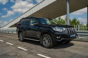 Black Toyota Land Cruiser 2020 in Vilnius, with an engine capacity of 2.76 L and mileage of 151 thousand km for 42950 €, photo 9 on AUTOMOTO.COM.LV