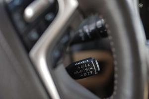 Black Toyota Land Cruiser 2020 in Vilnius, with an engine capacity of 2.76 L and mileage of 151 thousand km for 42950 €, photo 27 on AUTOMOTO.COM.LV