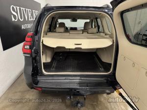 Melns Toyota Land Cruiser 2020 Tallina, ar dzinēja tilpumu 2.80 L un nobraukumu 122 tūkst. km par 49995 €, foto 24 vietnē AUTOMOTO.COM.LV