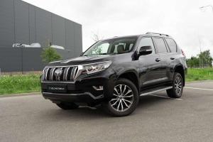 Melns Toyota Land Cruiser 2020 Viļņa, ar dzinēja tilpumu 2.76 L un nobraukumu 152 tūkst. km par 39700 €, foto  vietnē AUTOMOTO.COM.LV