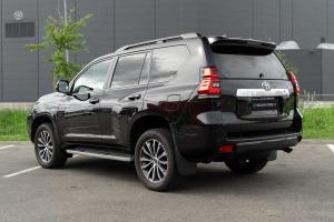 Melns Toyota Land Cruiser 2020 Viļņa, ar dzinēja tilpumu 2.76 L un nobraukumu 152 tūkst. km par 39700 €, foto 5 vietnē AUTOMOTO.COM.LV