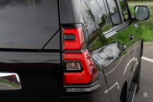 Melns Toyota Land Cruiser 2020 Viļņa, ar dzinēja tilpumu 2.76 L un nobraukumu 152 tūkst. km par 39700 €, foto 7 vietnē AUTOMOTO.COM.LV
