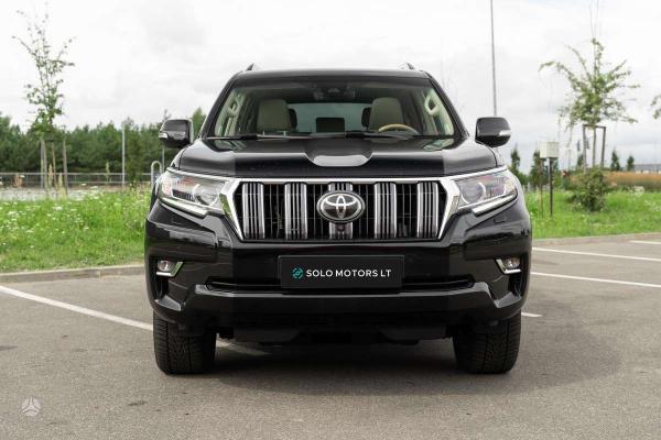Melns Toyota Land Cruiser 2020 Viļņa, ar dzinēja tilpumu 2.76 L un nobraukumu 152 tūkst. km par 39700 €, foto 11 vietnē AUTOMOTO.COM.LV