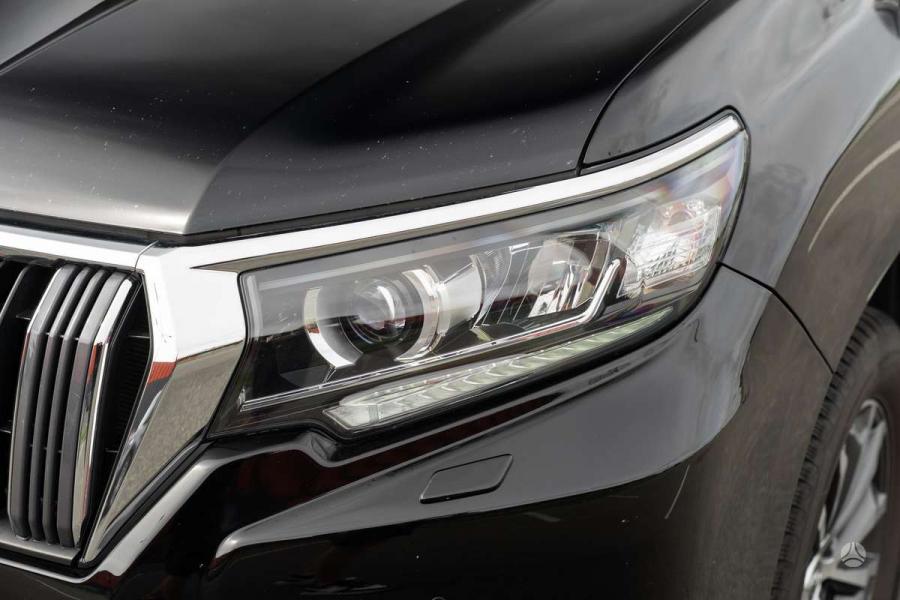 Melns Toyota Land Cruiser 2020 Viļņa, ar dzinēja tilpumu 2.76 L un nobraukumu 152 tūkst. km par 39700 €, foto 12 vietnē AUTOMOTO.COM.LV