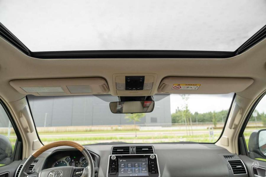 Melns Toyota Land Cruiser 2020 Viļņa, ar dzinēja tilpumu 2.76 L un nobraukumu 152 tūkst. km par 39700 €, foto 17 vietnē AUTOMOTO.COM.LV
