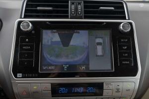 Melns Toyota Land Cruiser 2020 Viļņa, ar dzinēja tilpumu 2.76 L un nobraukumu 152 tūkst. km par 39700 €, foto 38 vietnē AUTOMOTO.COM.LV