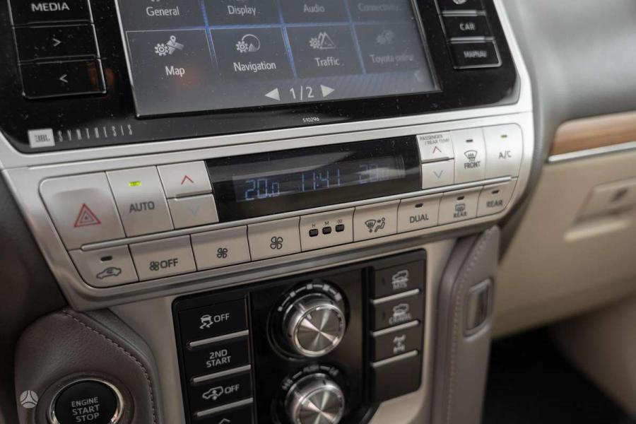 Melns Toyota Land Cruiser 2020 Viļņa, ar dzinēja tilpumu 2.76 L un nobraukumu 152 tūkst. km par 39700 €, foto 39 vietnē AUTOMOTO.COM.LV