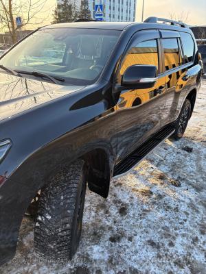 Black Toyota Land Cruiser 2021 in Tallinn, with an engine capacity of 2.80 L and mileage of 94 thousand km for 50000 €, photo 12 on AUTOMOTO.COM.LV