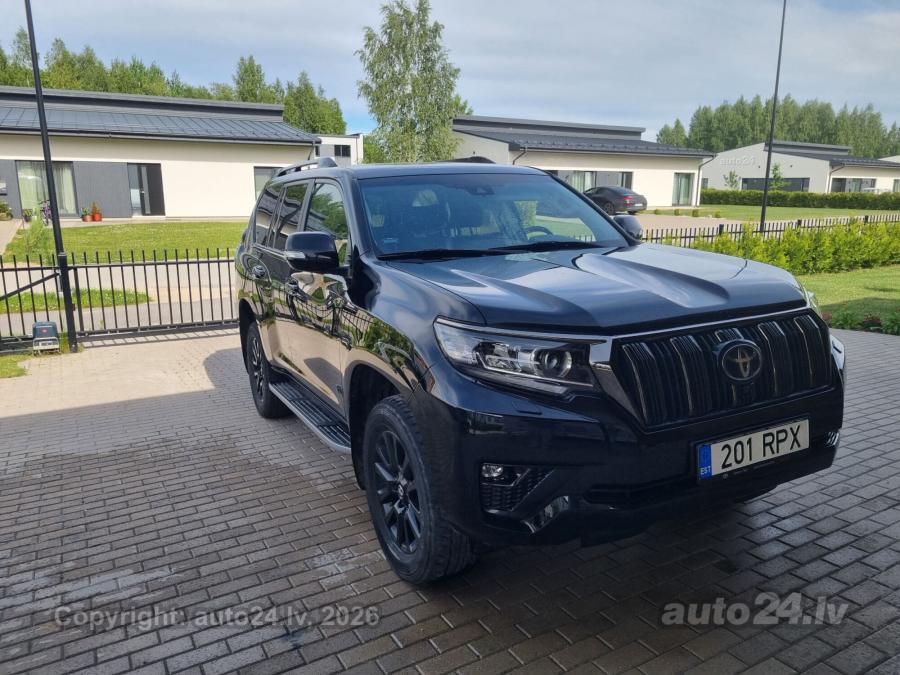 Melns Toyota Land Cruiser 2021 Tartu, ar dzinēja tilpumu 2.80 L un nobraukumu 136 tūkst. km par 55900 €, foto 5 vietnē AUTOMOTO.COM.LV