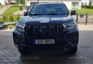 Melns Toyota Land Cruiser 2021 Tartu, ar dzinēja tilpumu 2.80 L un nobraukumu 136 tūkst. km par 55900 €, foto 9 vietnē AUTOMOTO.COM.LV
