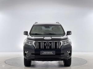 Melns Toyota Land Cruiser 2022 Viļņa, ar dzinēja tilpumu 2.76 L un nobraukumu 70 tūkst. km par 49900 €, foto 5 vietnē AUTOMOTO.COM.LV