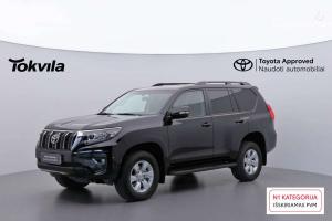 Melns Toyota Land Cruiser 2022 Viļņa, ar dzinēja tilpumu 2.76 L un nobraukumu 23 tūkst. km par 61990 €, foto  vietnē AUTOMOTO.COM.LV