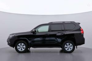 Black Toyota Land Cruiser 2022 in Vilnius, with an engine capacity of 2.76 L and mileage of 23 thousand km for 61990 €, photo 3 on AUTOMOTO.COM.LV