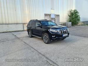 Melns Toyota Land Cruiser 2022 Tallina, ar dzinēja tilpumu 2.80 L un nobraukumu 106 tūkst. km par 47900 €, foto 2 vietnē AUTOMOTO.COM.LV