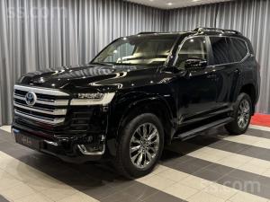 Melns Toyota Land Cruiser 2022 Rīga, ar dzinēja tilpumu 3.30 L un nobraukumu 3 tūkst. km par 135000 €, foto  vietnē AUTOMOTO.COM.LV