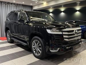 Melns Toyota Land Cruiser 2022 Rīga, ar dzinēja tilpumu 3.30 L un nobraukumu 3 tūkst. km par 135000 €, foto 4 vietnē AUTOMOTO.COM.LV
