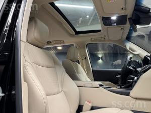 Melns Toyota Land Cruiser 2022 Rīga, ar dzinēja tilpumu 3.30 L un nobraukumu 3 tūkst. km par 135000 €, foto 16 vietnē AUTOMOTO.COM.LV