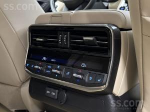 Melns Toyota Land Cruiser 2022 Rīga, ar dzinēja tilpumu 3.30 L un nobraukumu 3 tūkst. km par 135000 €, foto 23 vietnē AUTOMOTO.COM.LV