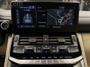Melns Toyota Land Cruiser 2022 Rīga, ar dzinēja tilpumu 3.30 L un nobraukumu 3 tūkst. km par 135000 €, foto 31 vietnē AUTOMOTO.COM.LV