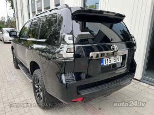 Черный Тойота Ленд Крузер 2022 в Таллин, объемом двигателя 2.80 л и пробегом 90 тыс. км за 53990 €, фото 8 на AUTOMOTO.COM.LV