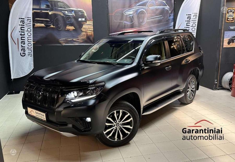 Melns Toyota Land Cruiser 2022 Viļņa, ar dzinēja tilpumu 2.80 L un nobraukumu 87 tūkst. km par 59000 €, foto 1 vietnē AUTOMOTO.COM.LV