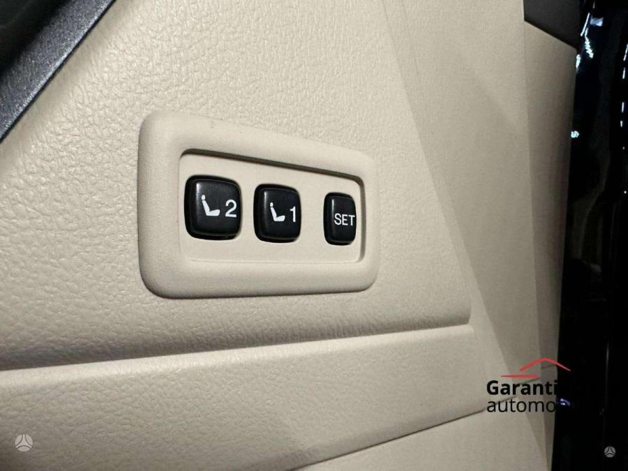 Melns Toyota Land Cruiser 2022 Viļņa, ar dzinēja tilpumu 2.80 L un nobraukumu 87 tūkst. km par 59000 €, foto 11 vietnē AUTOMOTO.COM.LV