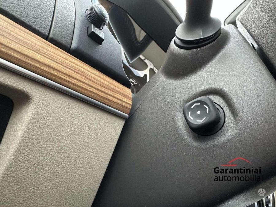 Melns Toyota Land Cruiser 2022 Viļņa, ar dzinēja tilpumu 2.80 L un nobraukumu 87 tūkst. km par 59000 €, foto 20 vietnē AUTOMOTO.COM.LV