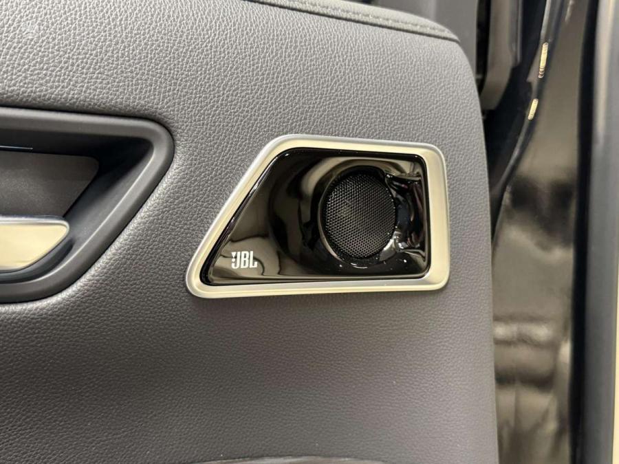 Melns Toyota Land Cruiser 2022 Rīga, ar dzinēja tilpumu 3.35 L un nobraukumu 3 tūkst. km par 129990 €, foto 15 vietnē AUTOMOTO.COM.LV