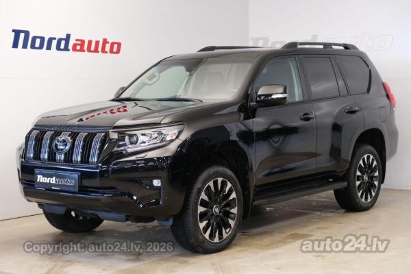 Melns Toyota Land Cruiser 2023 Tallina, ar dzinēja tilpumu 2.80 L un nobraukumu 51 tūkst. km par 59900 €, foto 1 vietnē AUTOMOTO.COM.LV