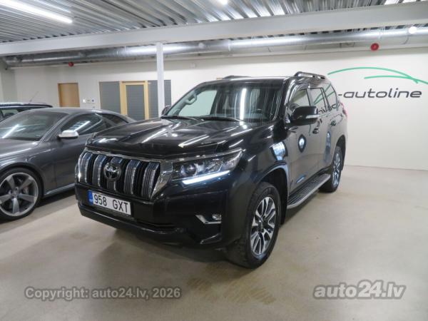 Melns Toyota Land Cruiser 2023 Tallina, ar dzinēja tilpumu 2.80 L un nobraukumu 197 tūkst. km par 53900 €, foto 1 vietnē AUTOMOTO.COM.LV