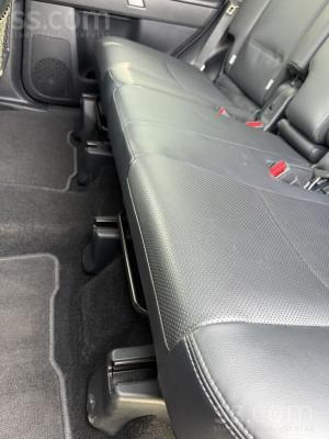 Melns Toyota Land Cruiser 2023 Rīga, ar dzinēja tilpumu 2.80 L un nobraukumu 62 tūkst. km par 50500 €, foto 16 vietnē AUTOMOTO.COM.LV