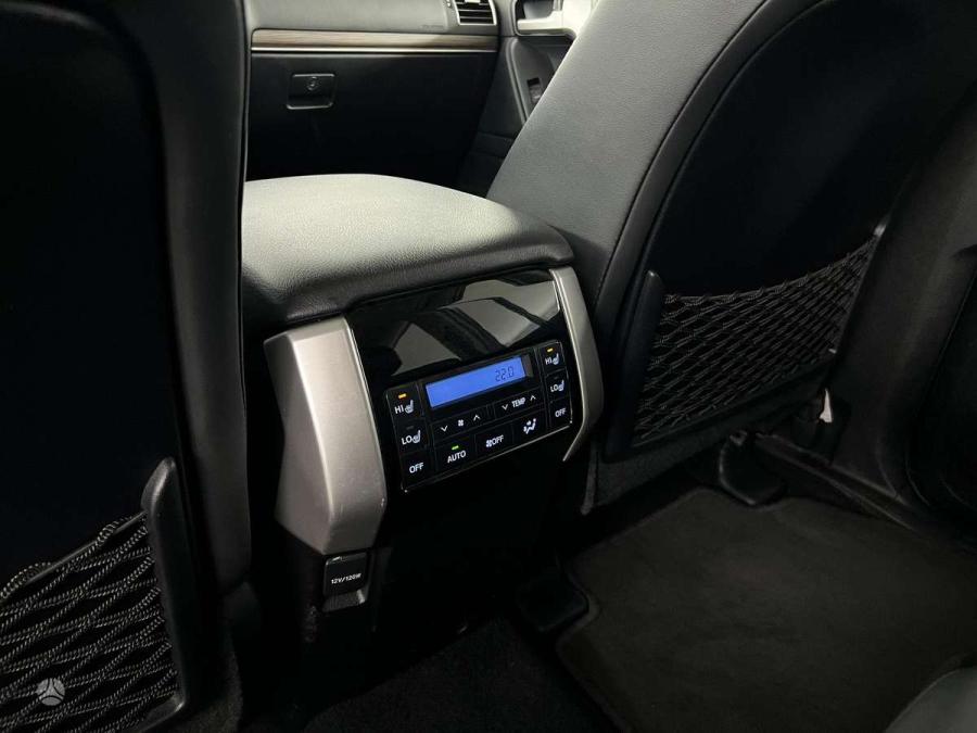 Melns Toyota Land Cruiser 2023 Viļņa, ar dzinēja tilpumu 2.76 L un nobraukumu 87 tūkst. km par 49900 €, foto 28 vietnē AUTOMOTO.COM.LV