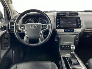 Black Toyota Land Cruiser 2023 in Vilnius, with an engine capacity of 2.76 L and mileage of 91 thousand km for 49900 €, photo 10 on AUTOMOTO.COM.LV