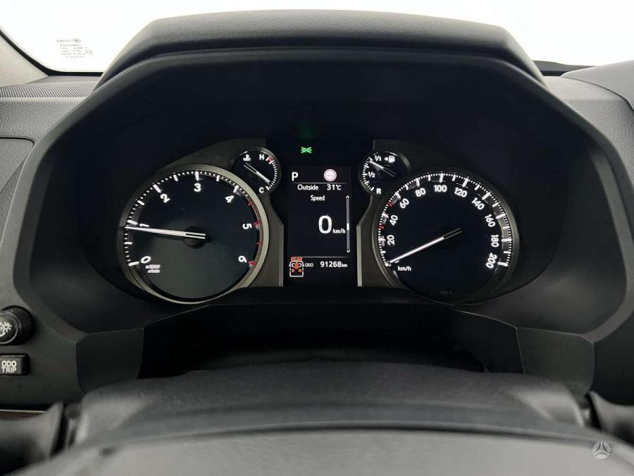 Black Toyota Land Cruiser 2023 in Vilnius, with an engine capacity of 2.76 L and mileage of 91 thousand km for 49900 €, photo 14 on AUTOMOTO.COM.LV
