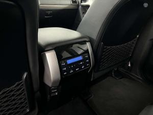 Black Toyota Land Cruiser 2023 in Vilnius, with an engine capacity of 2.76 L and mileage of 91 thousand km for 49900 €, photo 26 on AUTOMOTO.COM.LV