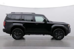 Melns Toyota Land Cruiser 2025 Viļņa, ar dzinēja tilpumu 2.76 L un nobraukumu 6 tūkst. km par 89000 €, foto 16 vietnē AUTOMOTO.COM.LV