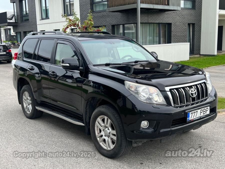 Черный Тойота Ленд Крузер 2012 в Пылва, объемом двигателя 3.00 л и пробегом 298 тыс. км за 21500 €, фото 4 на AUTOMOTO.COM.LV