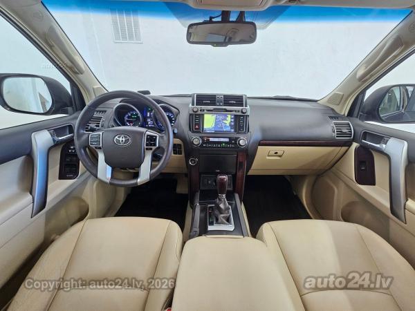 Melns Toyota Land Cruiser 2016 Rakvere, ar dzinēja tilpumu 2.76 L un nobraukumu 167 tūkst. km par 30990 €, foto 7 vietnē AUTOMOTO.COM.LV